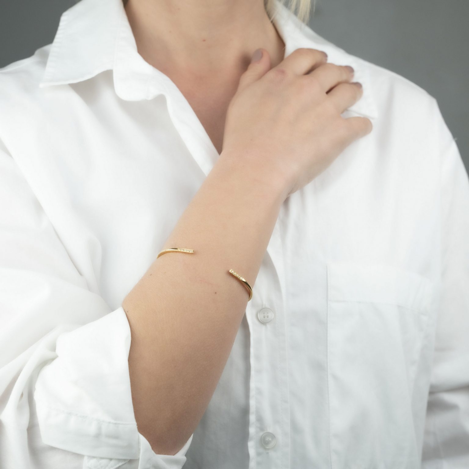 Minimal Sparkle Cuff Bracelet - Gold